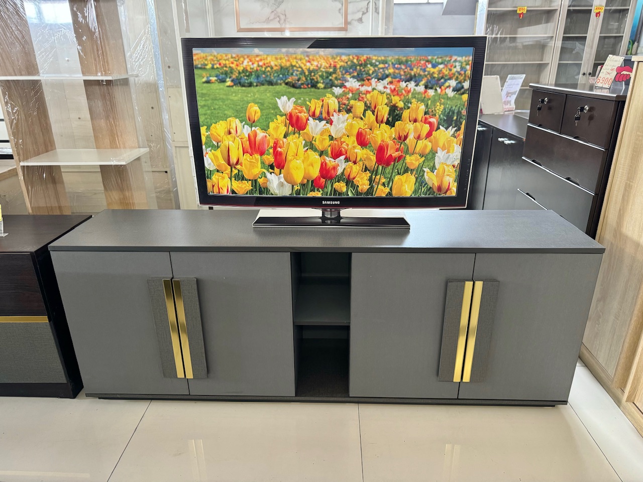 ตู้วางทีวี Z1894/ 180 ซิลเวอร์ยีนส์